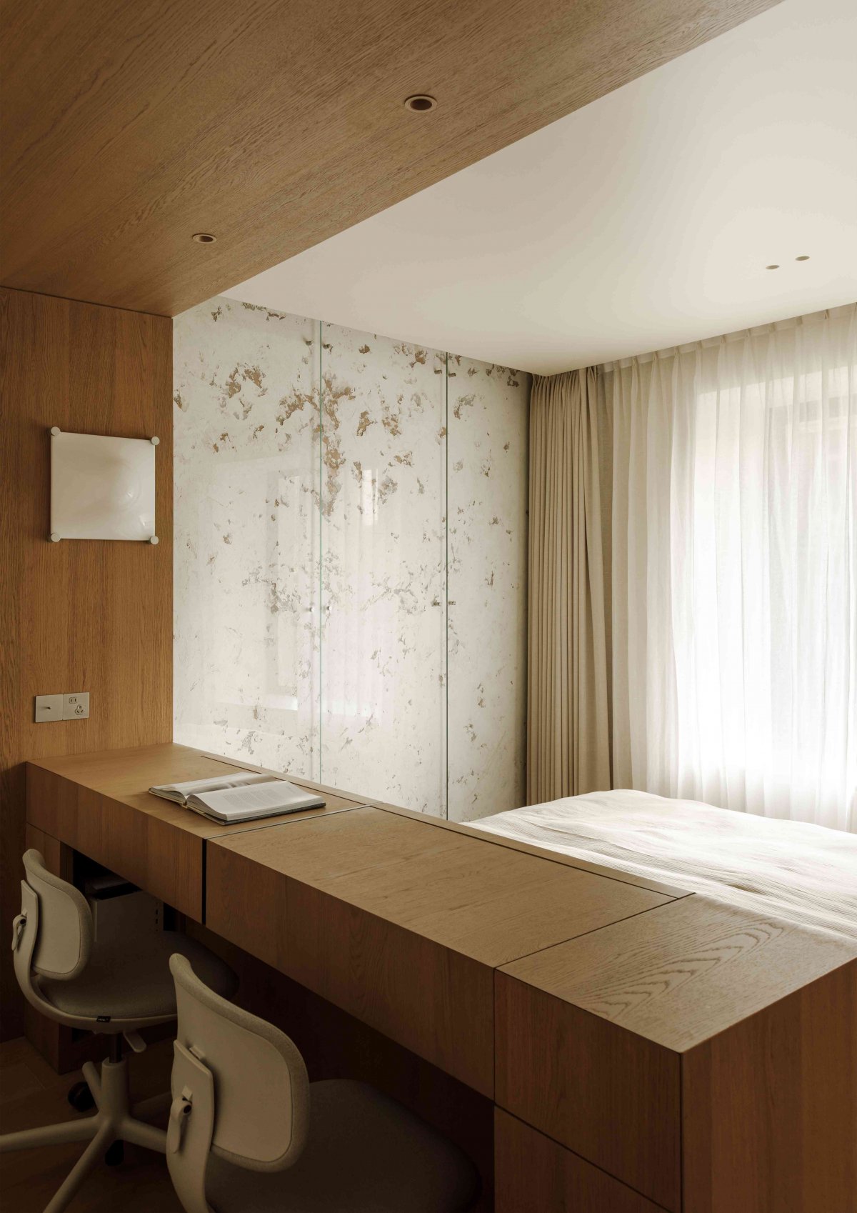 YINJISPACE Explores Life Aesthetics Through a Media Lens, Blending Art ...