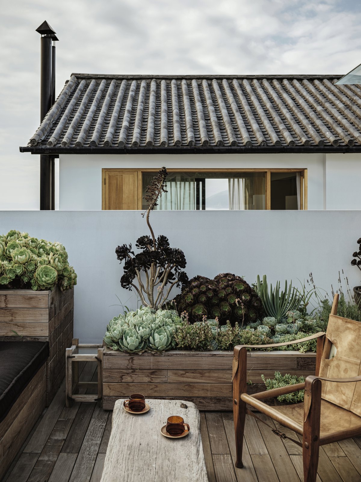 YINJISPACE Explores Life Aesthetics Through a Media Lens, Blending Art ...