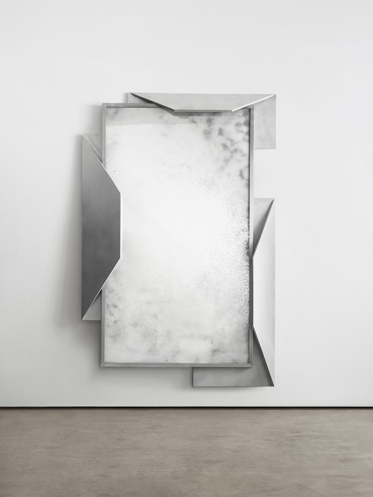 YINJISPACE Explores Life Aesthetics Through a Media Lens, Blending Art ...