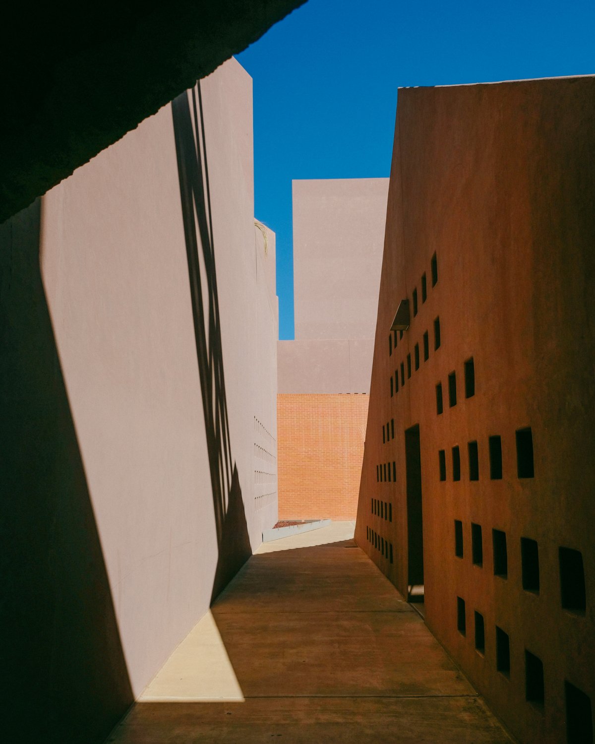 YINJISPACE Explores Life Aesthetics Through a Media Lens, Blending Art ...