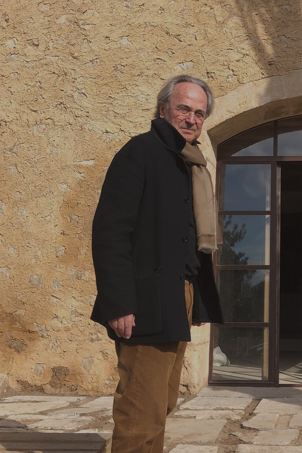 西班牙建筑师兼艺术家 Antoni Esteva